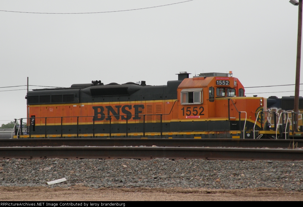BNSF 1552